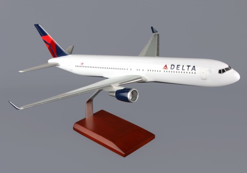 Delta Boeing 767-300 New Livery KB767DTR Executive Series scale 1:100 ...