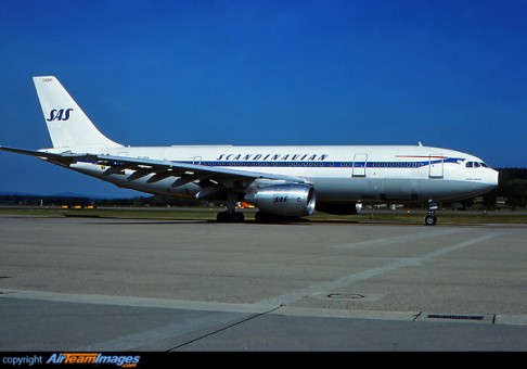AeroClassics die cast scale model Last One! SAS Scandinavian Airbus ...