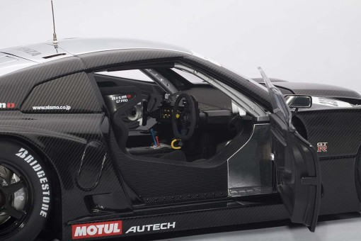 AUTOart 1:18 Scale Nissan GT-R Super GT 2008 Test Car. ezToys - Diecast ...