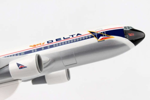 Skymarks Plastic Snap-fit model Spirit of Delta Boeing 767-200 Reg ...