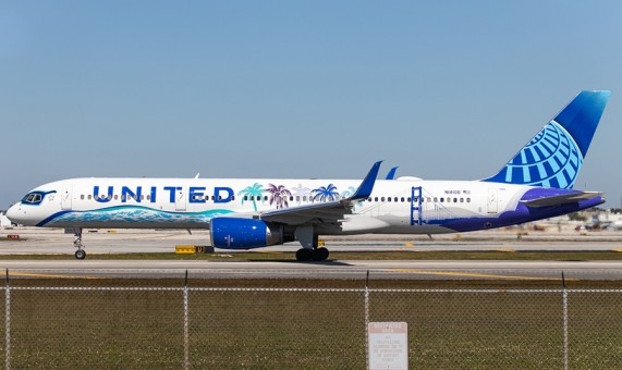 United new livery Boeing 757-200 winglets N14106 Her Art Here ...