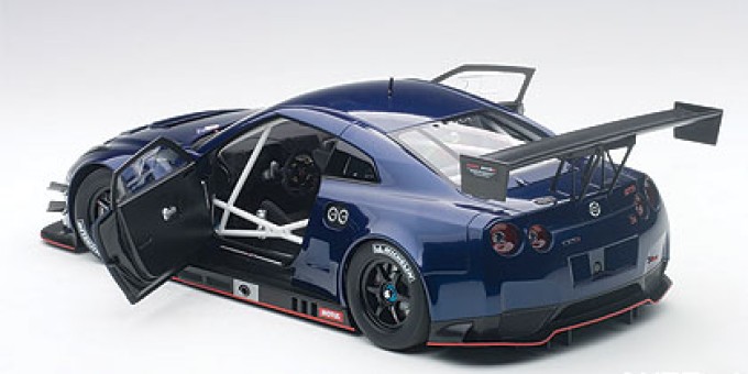 Nissan GT-R LM Nismo GT-3 aurora flare blue pearl AUTOart 81584 Scale 1 ...