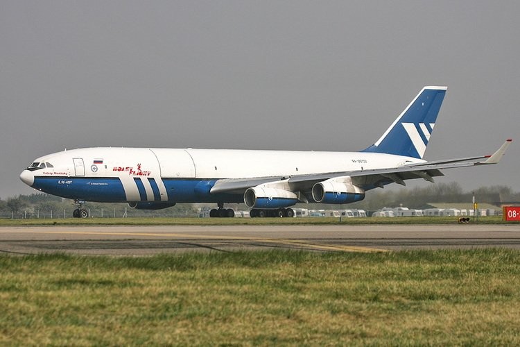 Polet Flight Ilyushin IL-96-400T Reg: RA-96102 PH411914 Phoenix Models ...
