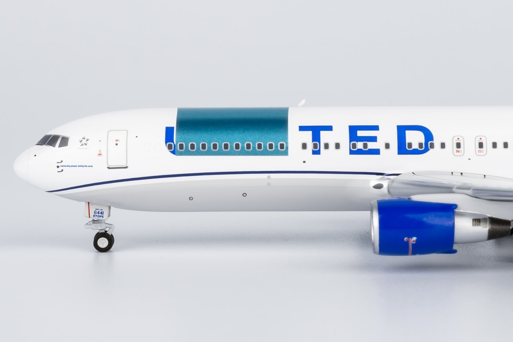 United Airlines Boeing 767-300ER Blue Evolution livery with special ...