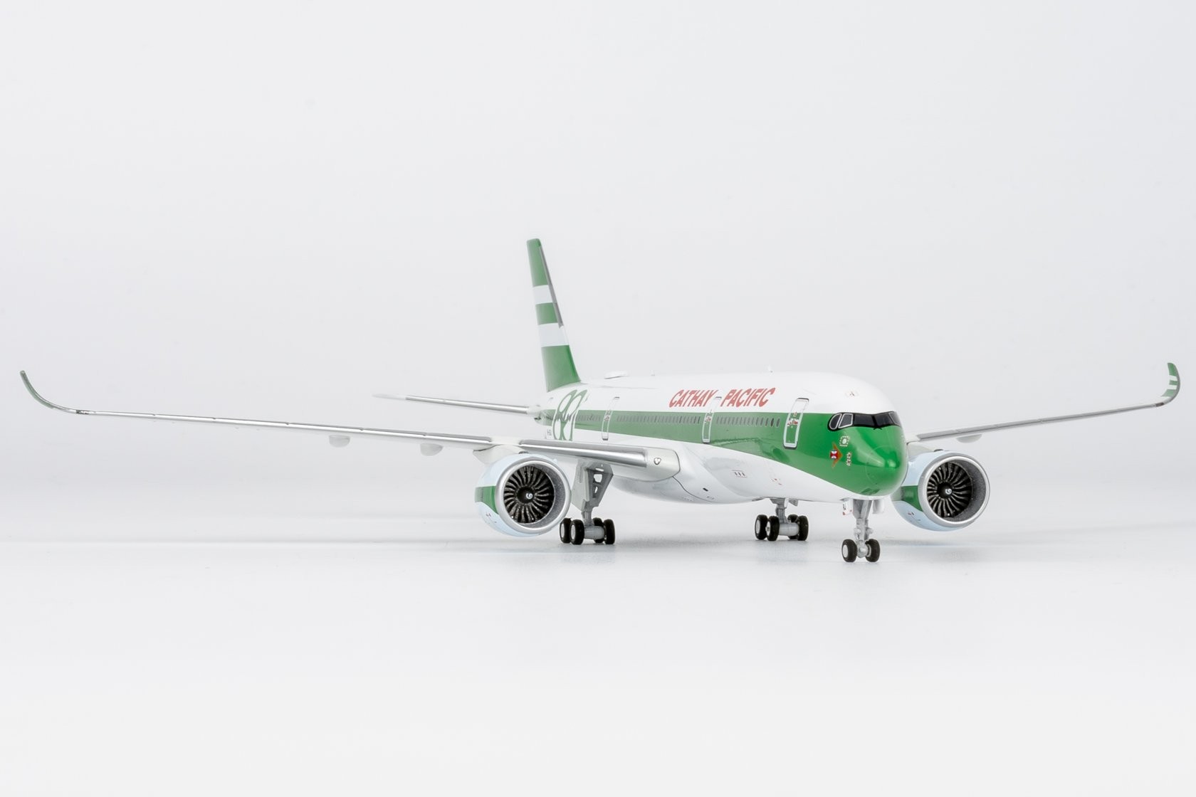 Cathay Pacific Airways Airbus A350-900 Reg: B-LRJ 80th Anniversary ...