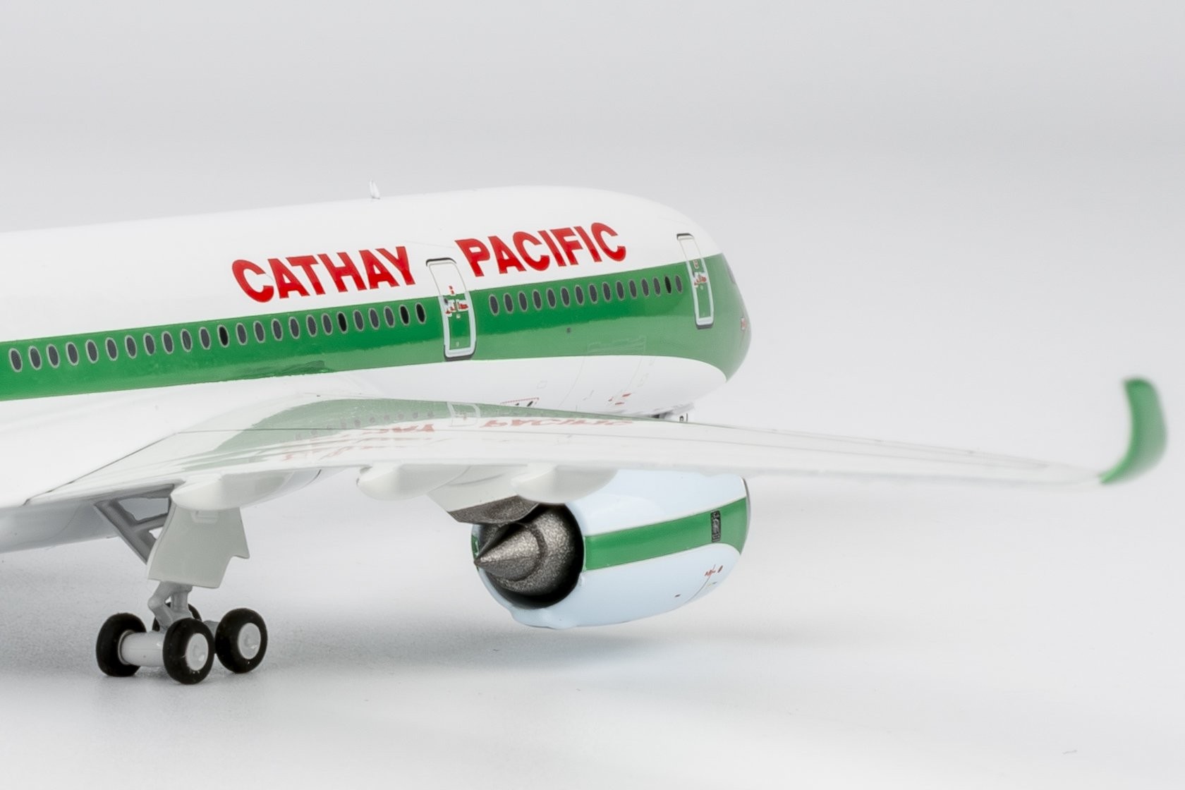 Cathay Pacific Airways Airbus A350-900 Reg: B-LRJ 80th Anniversary ...