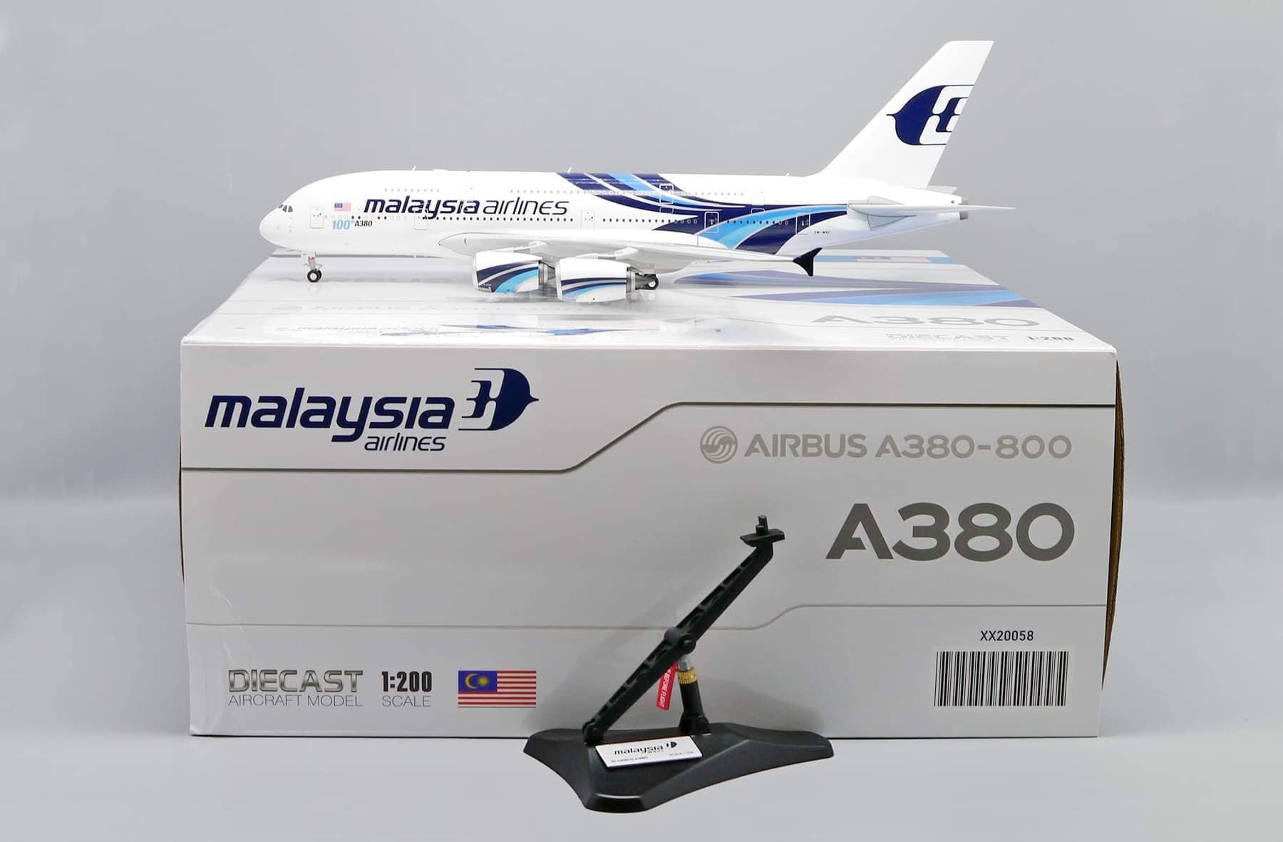 Malaysia Airlines Airbus A380 "100th A380" Reg: 9M-MNF With Stand JC ...