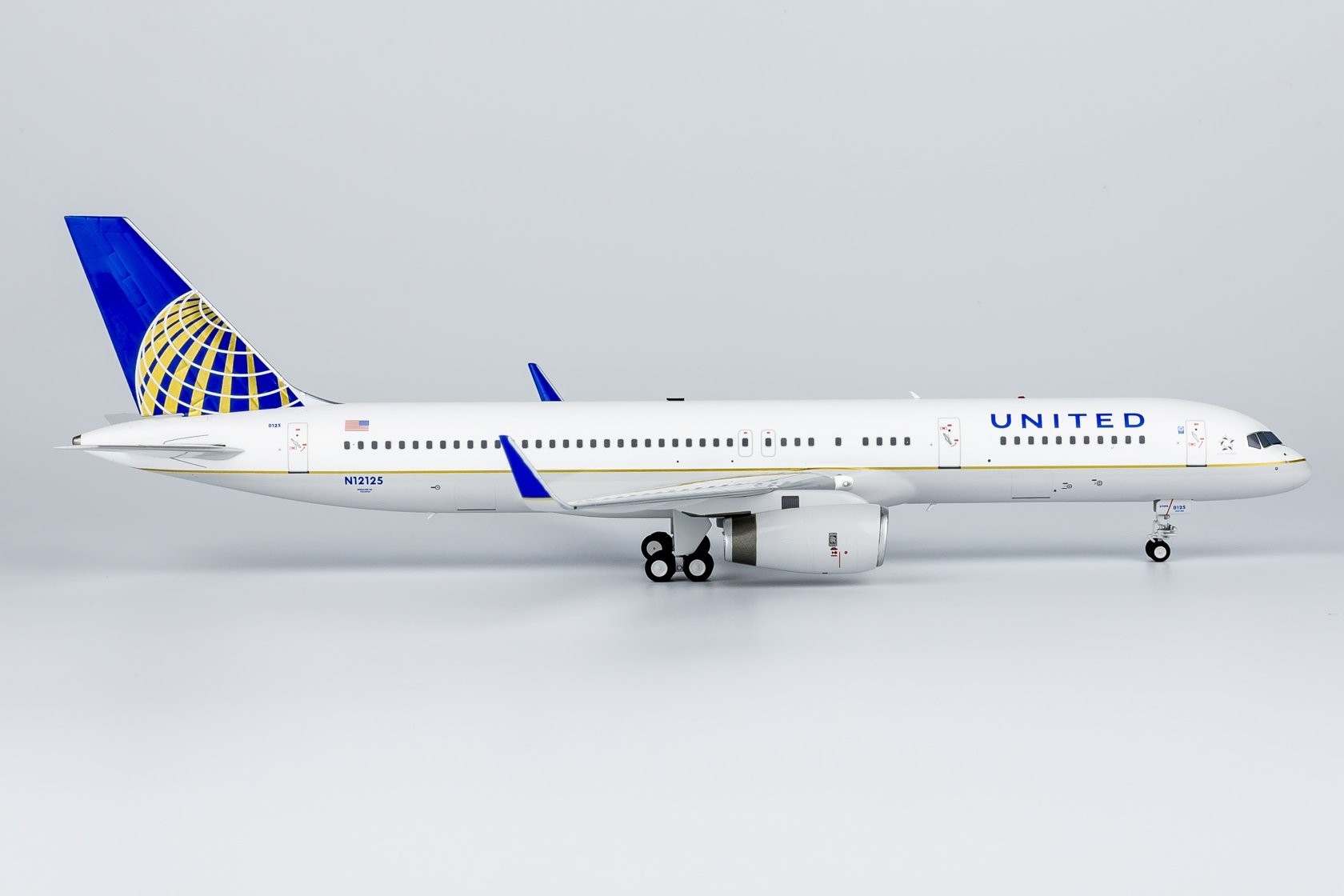 United Airlines 757-200/w N12125(CO-UA merged livery) With Metallic ...