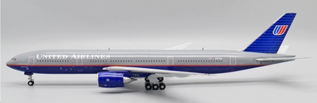 United Airlines Boeing 777-200 "First Commercial Flight of 777" N777UA ...