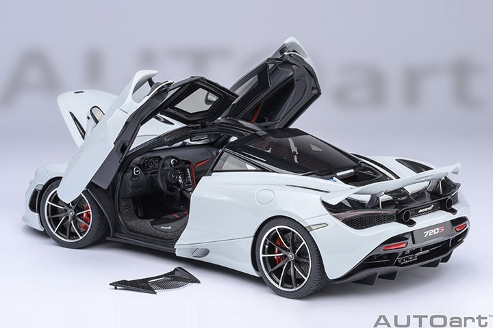 Yellow McLaren 720 Silica White AUTOart Model 76069 Scale 1:18 ezToys ...