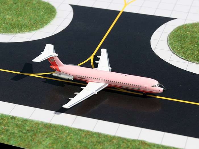 Gemini Jets Court Line BAC111-500 Pink Livery diecast model ezToys ...