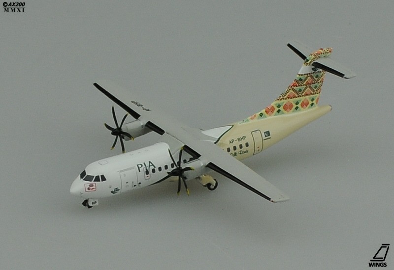 PIA ATR-72 AP-BHP 1:400 JCWings ezToys - Diecast Models and Collectibles