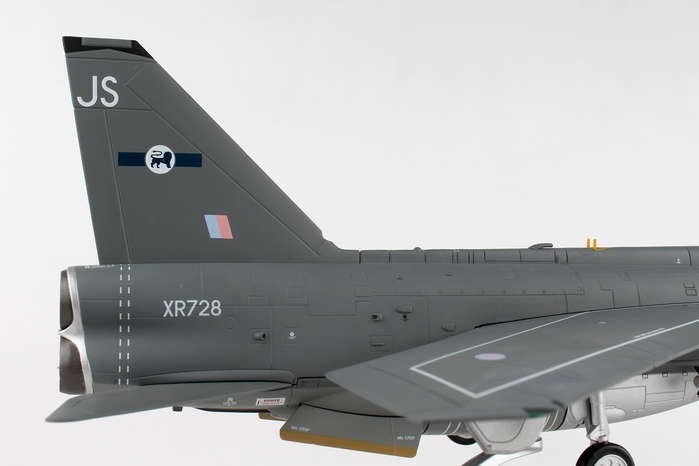 RAF English Electric BAC Lightning F6 XR728/JS Binbrook Corgi Aviation ...