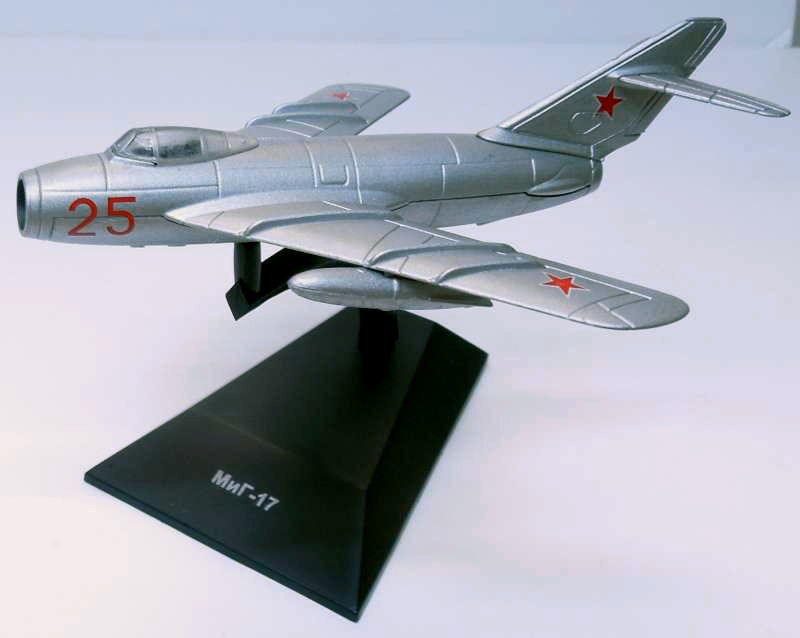 Highly detailed diecast Deagostini models metal w/ plastic detail parts ...