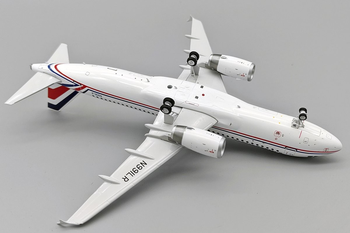 Avianca 'Lacsa' Retro Airbus A320 N821AV Heritage Livery With Stand El ...