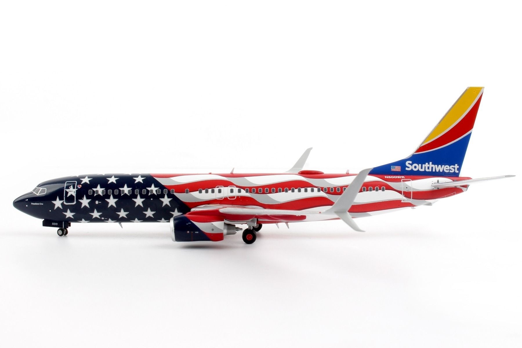 Southwest "Freedom One" Boeing 737-800 N500WR scimitar winglets ...