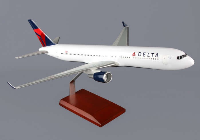 Delta 767-300 New Livery G40410 by Executive Series Scale 1:100 Airline ...