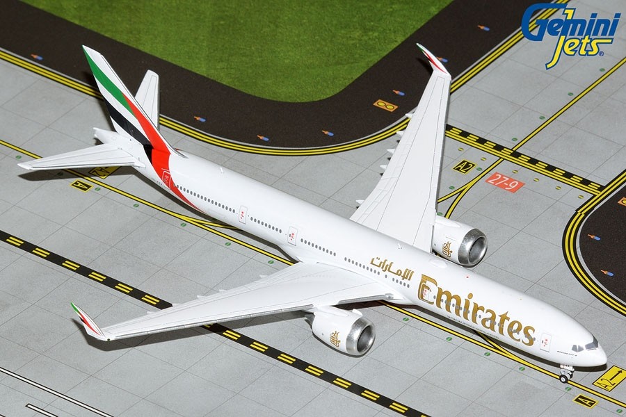 New Mould! Emirates Folded Wingtips Boeing 777-9X A6-EZA Gemini Jets ...