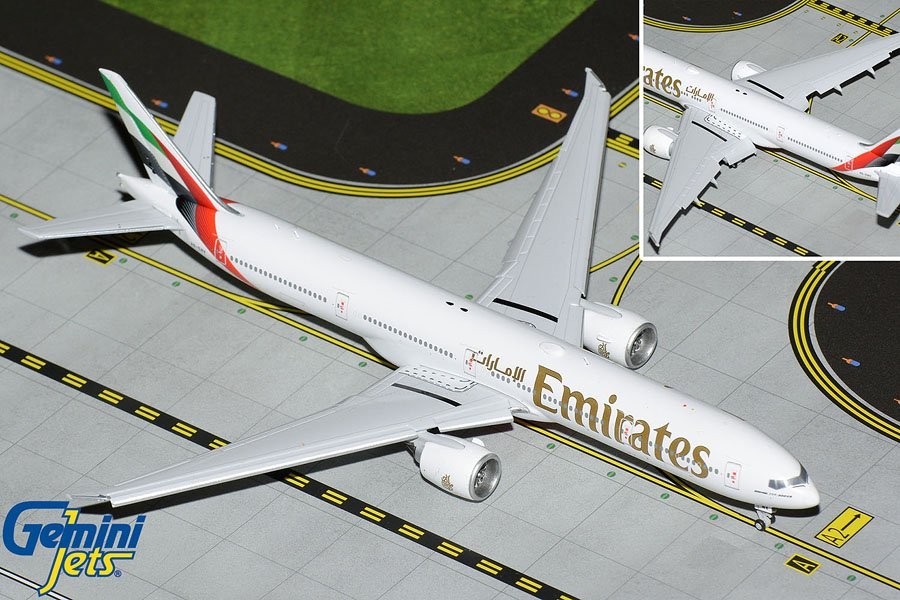 Flaps Down New Livery Emirates Boeing 777-300ER A6-ENV Waving Flag Tail ...