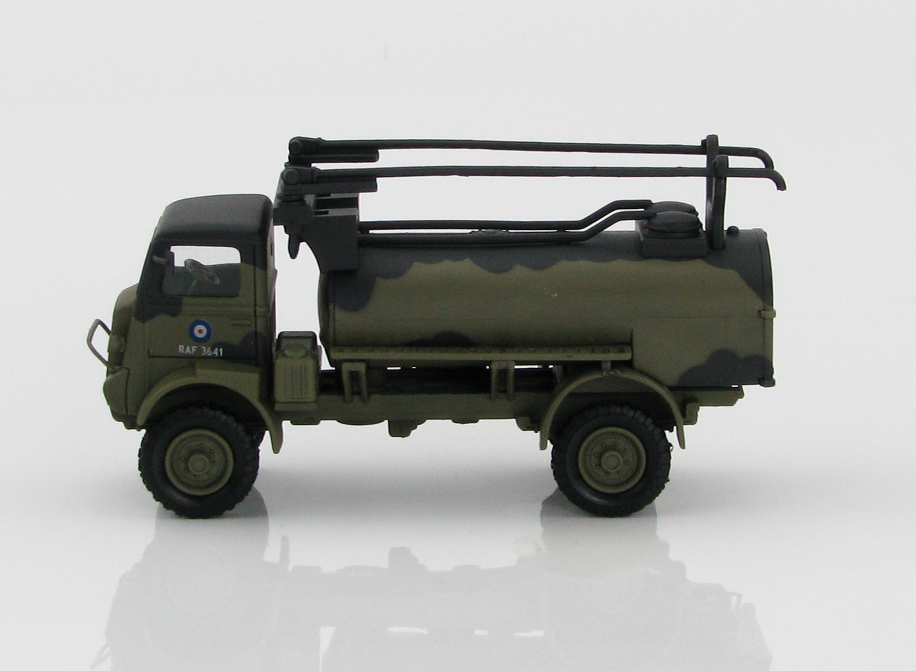 UK Bedford QL Aircraft Refuller WWII Normandy Scale 1:72 Die Cast Model ...