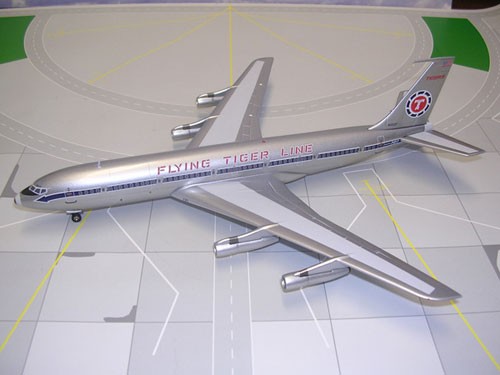 Flying Tiger Line N322F B707-300 ezToys - Diecast Models and Collectibles