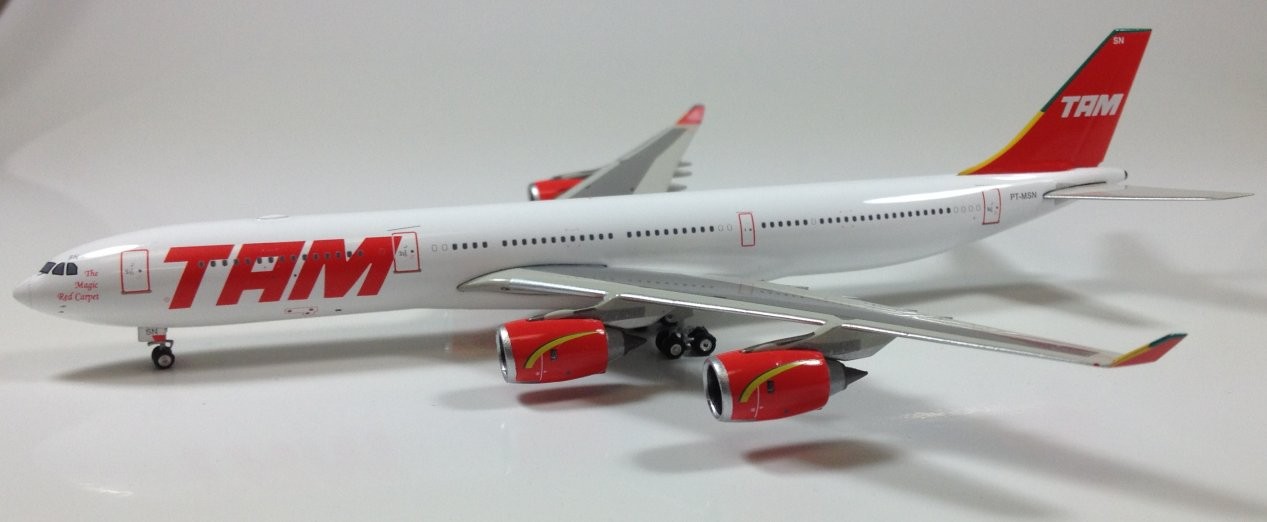 TAM Airlines Airbus A340-500 PT-MSN 10632 Phoenix 1:400 ezToys ...
