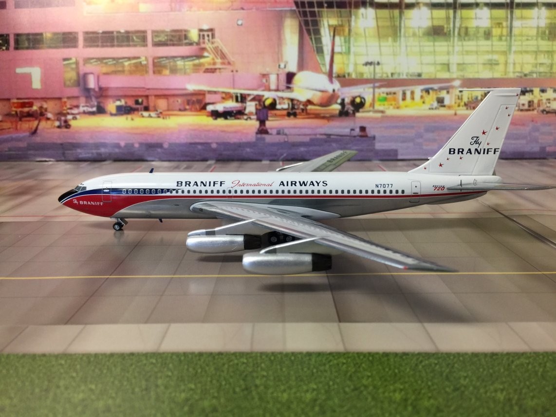Aeroclassics die cast scale models Braniff International Airways Boeing ...