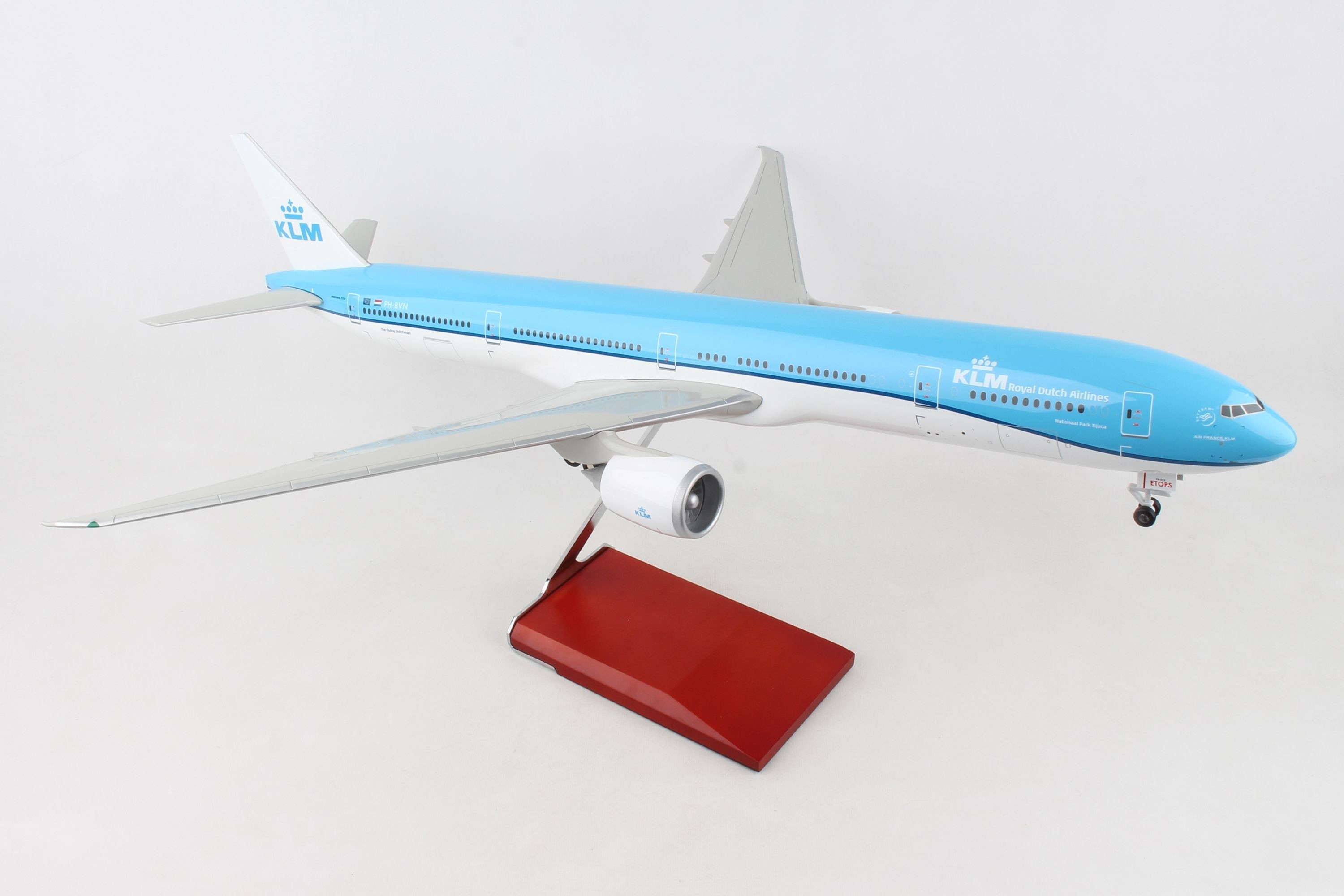 KLM Boeing 777-300 PH-BVN stand & gears Skymarks Supreme SKR9401 scale ...