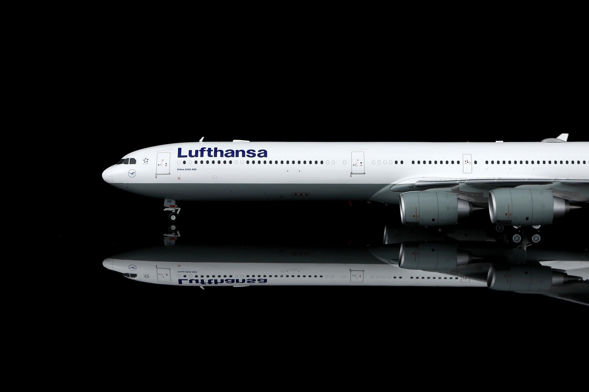 Lufthansa Airbus A340-600 Flaps Down Reg: D-AIHY L2282FD SQ Wings 1:200 ...