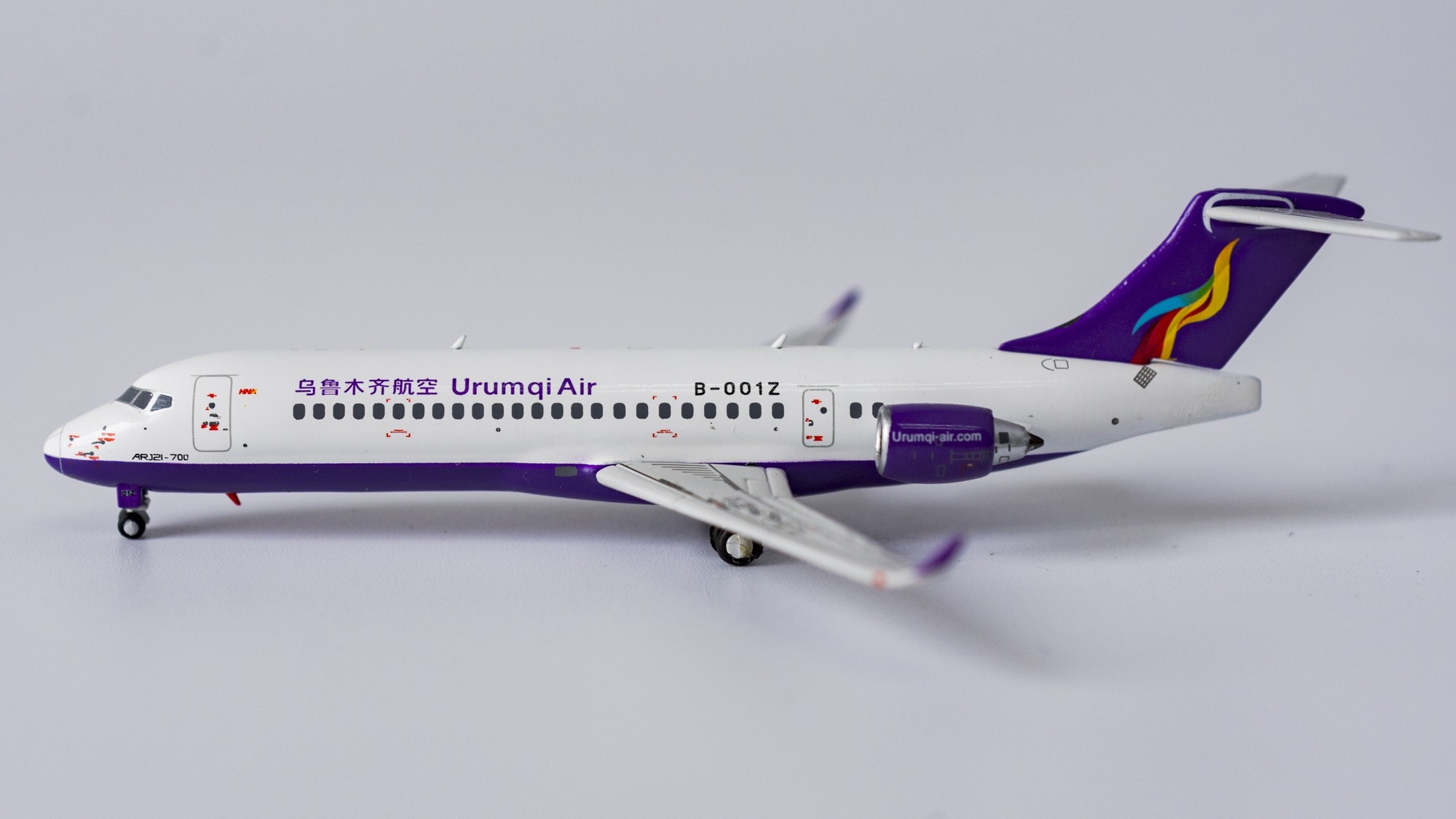 New Mould Urumqi Air Comac ARJ21-700 B-001Z NG Models 21002 scale 1:400 ...