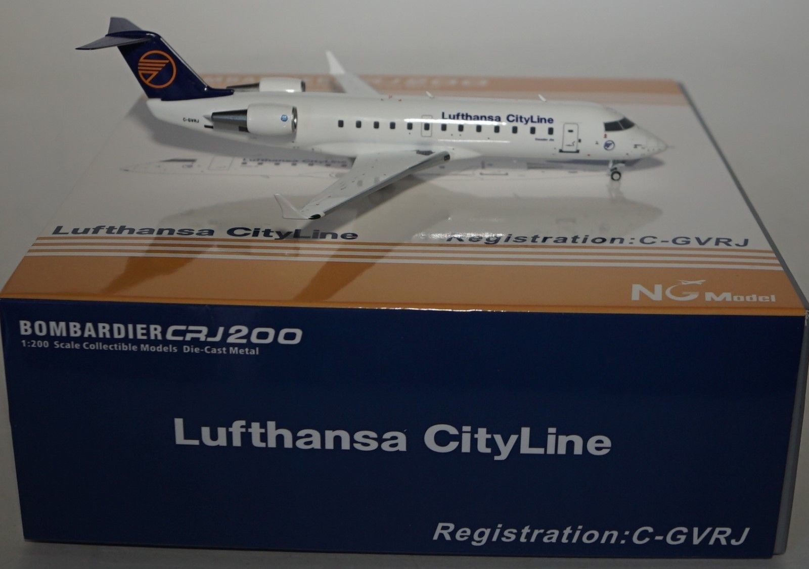 Lufthansa CityLine CRJ-200ER D-GVRJ NG Models 51002 scale 1:200 ezToys ...