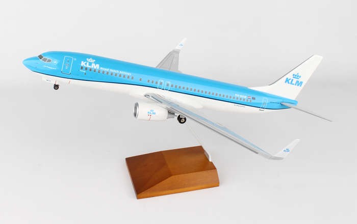 Skymarks 1:100 Supreme Collection. KLM Airlines Boeing 737-800 Gear and ...