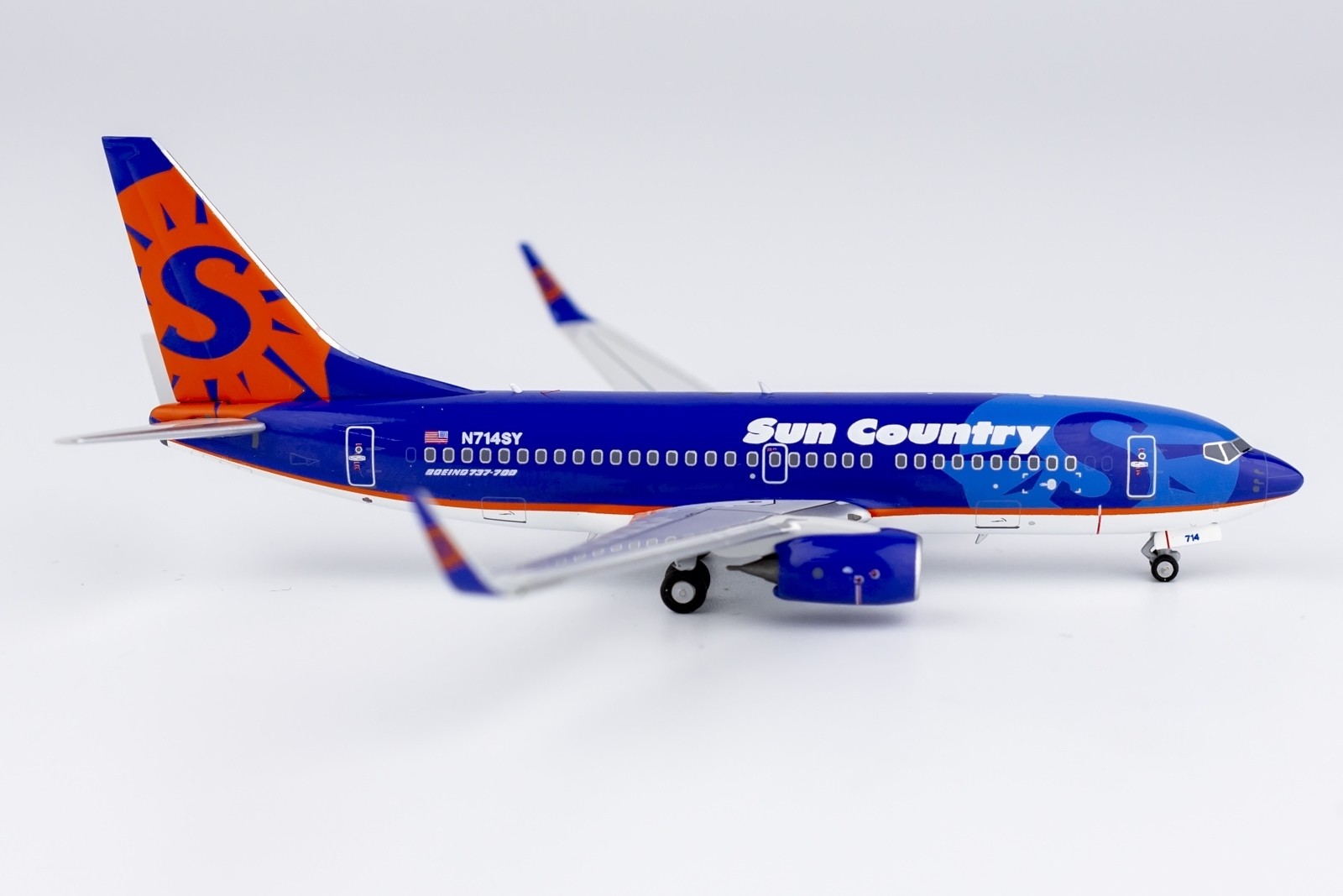 Sun Country Boeing 737-700/w N714SY Delivery Colors NG Models 77012 ...