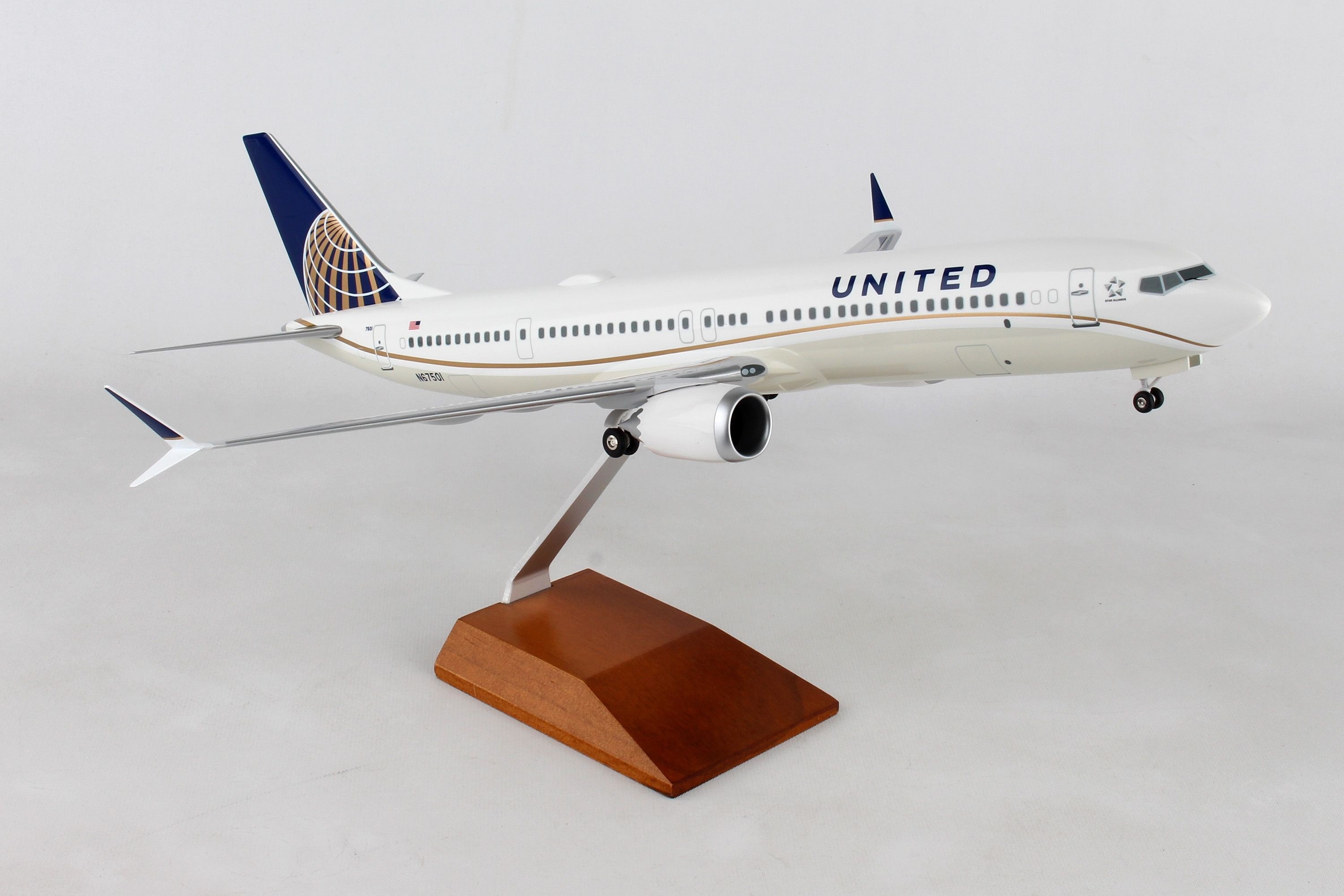United Boeing 737-Max9 Wood stand & Gears Skymarks Supreme SKR8275 ...
